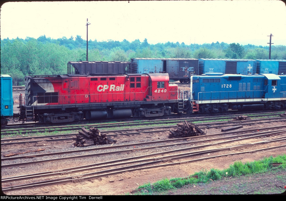 CP 4240, BM 1728 on WHED